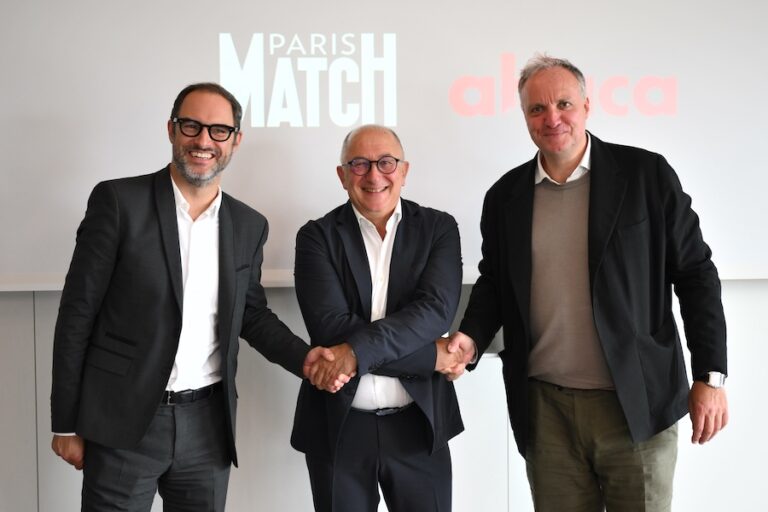 Edition spéciale Paris Match s’offre l’agence Abaca press ! - L'oeil de ...